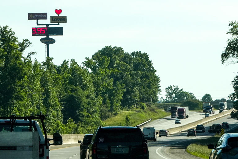 Gas prices are rising again in US, NC. Here's how to find cheaper gas