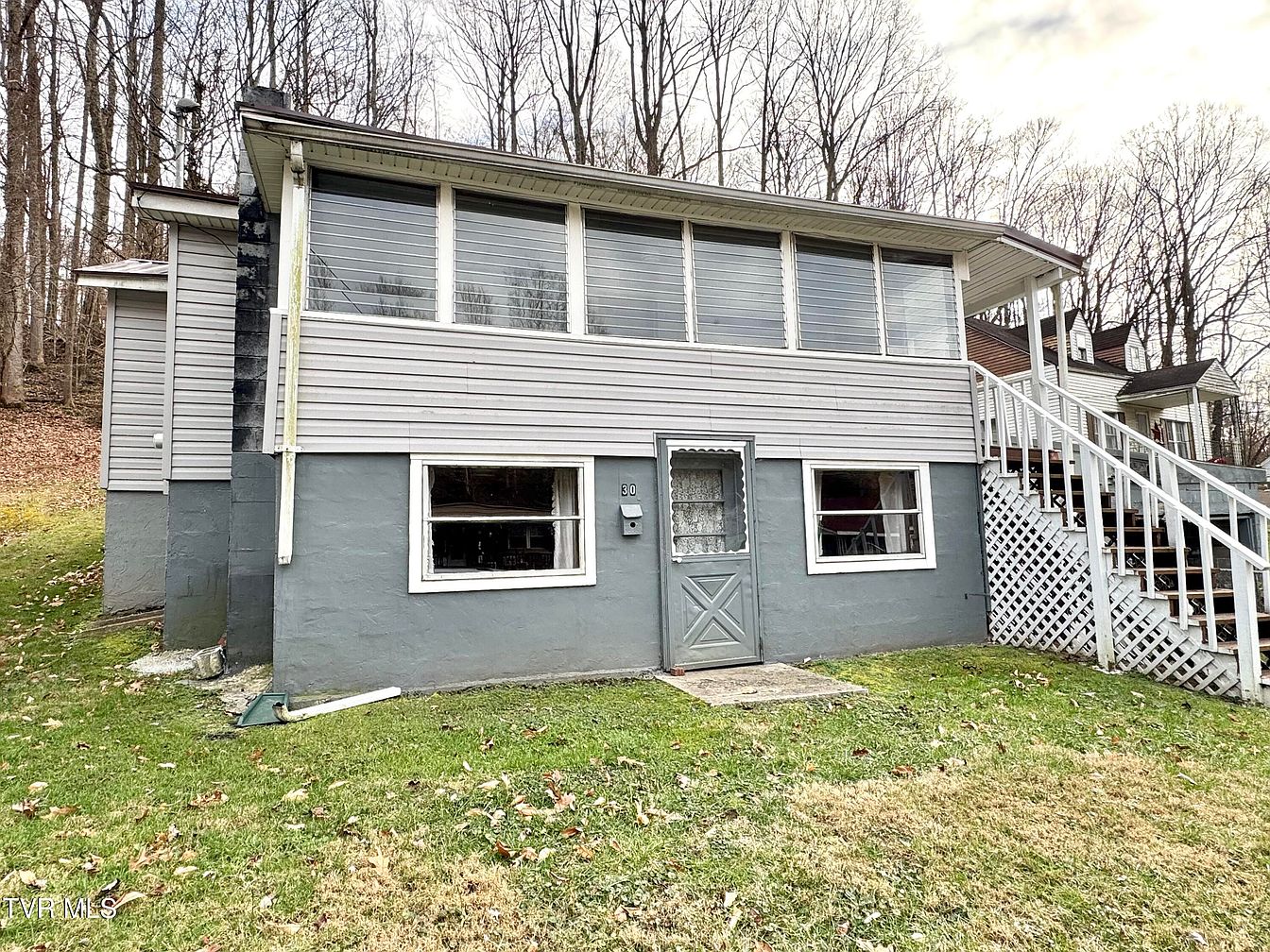 Discover a charming 1950 starter home in Big Stone Gap, Virginia ...