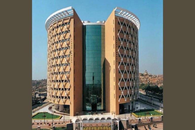 Glass towers are taking over India: 10 iconic buildings turning cities ...