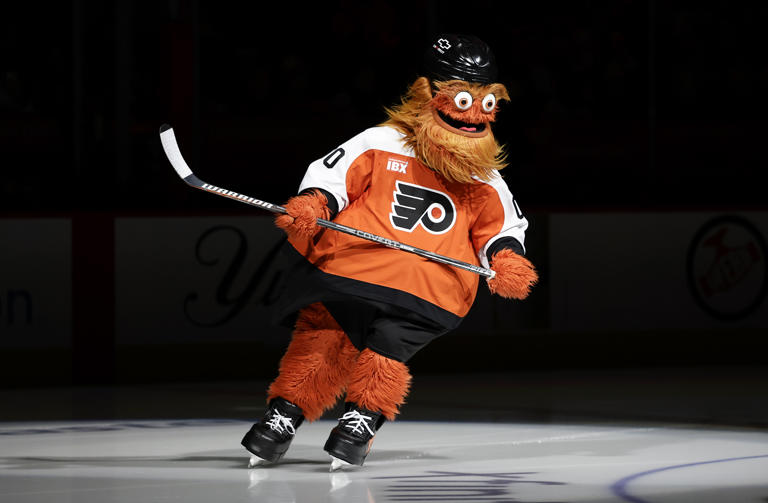 Slapshot The Flyers First Mascot Didnt Last Long But The Memories