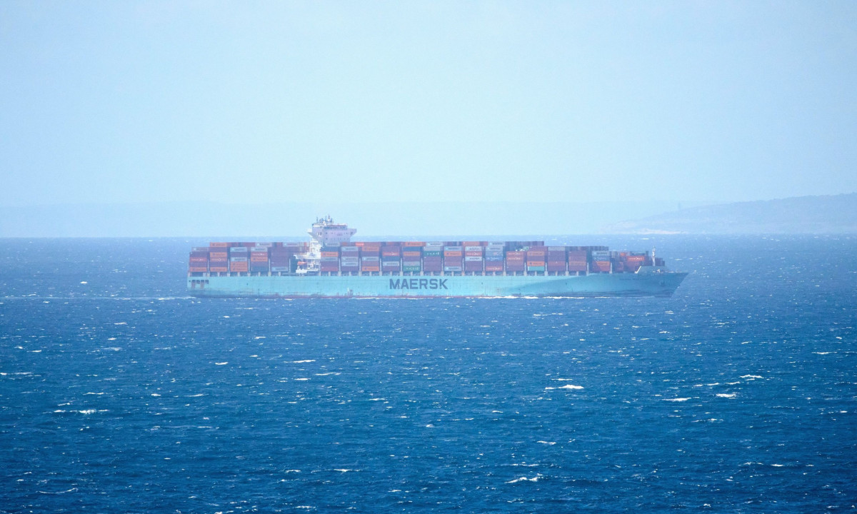 Πλοίο της Maersk πέρασε τα Στενά του Ορμούζ συνοδεία αμερικανικών ...