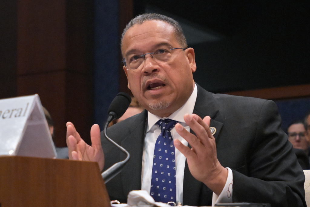 Minnesota crime prevention group championed by Democrats is accused of ...