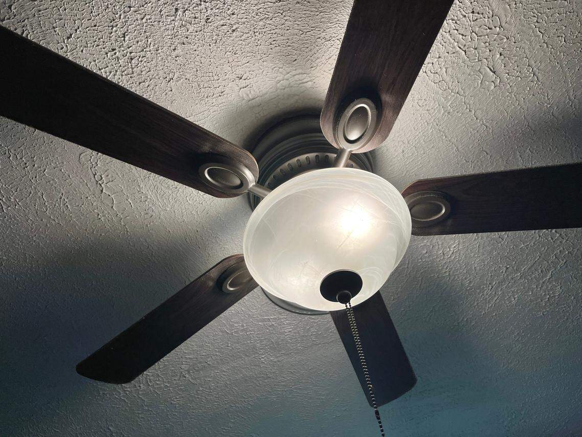 Is your ceiling fan not cooling the room enough? This 5-second fix can ...