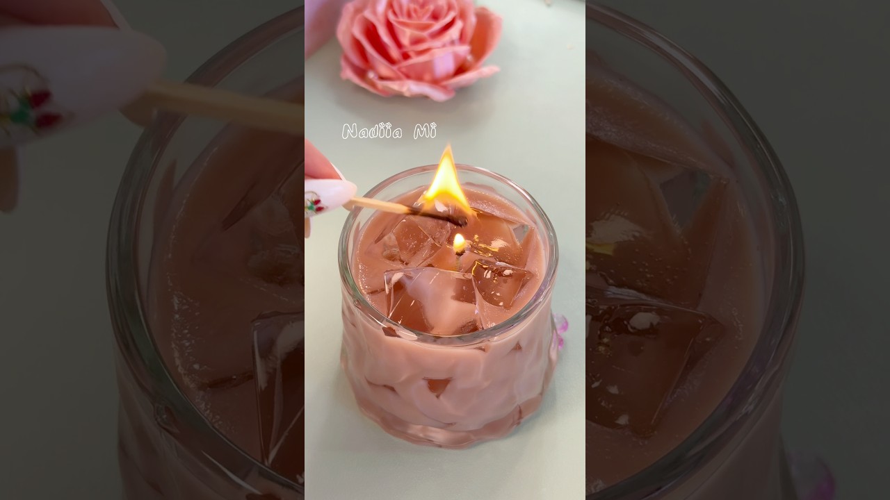 This looks like iced coffee… but it’s a candle 🫣
