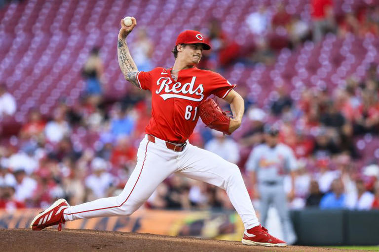 Reds recall former first-rounder Chase Petty to face Cubs