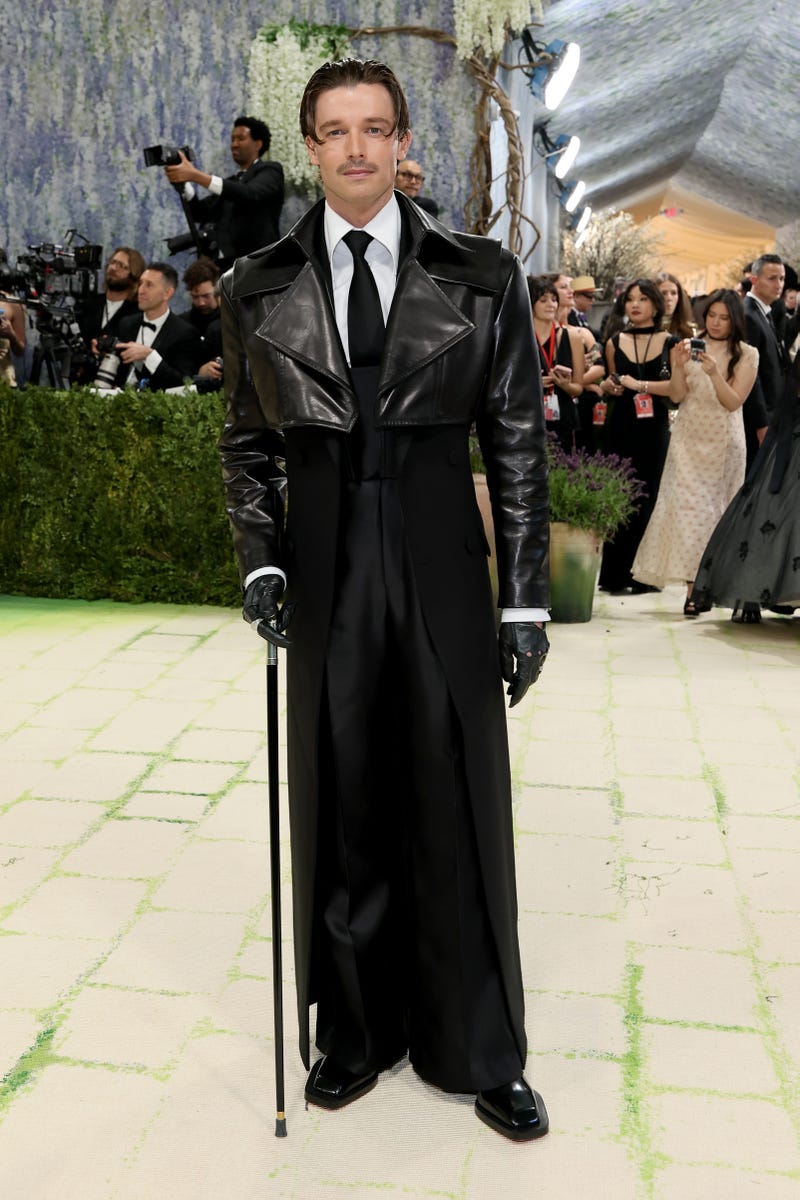 Patrick Schwarzenegger wears a futuristic formalwear look at the 2026 ...