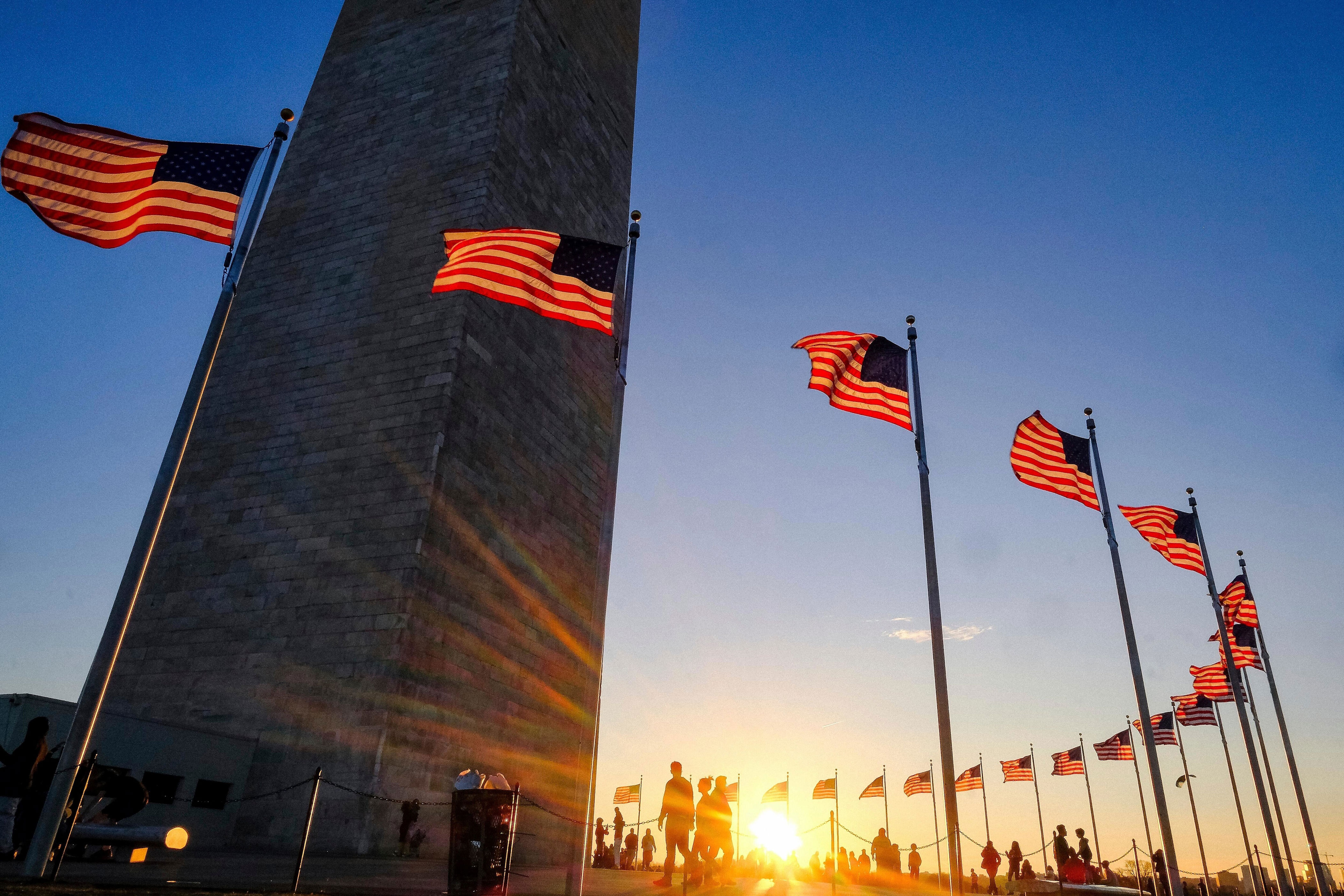 Individual shot by law enforcement near Washington Monument; White ...