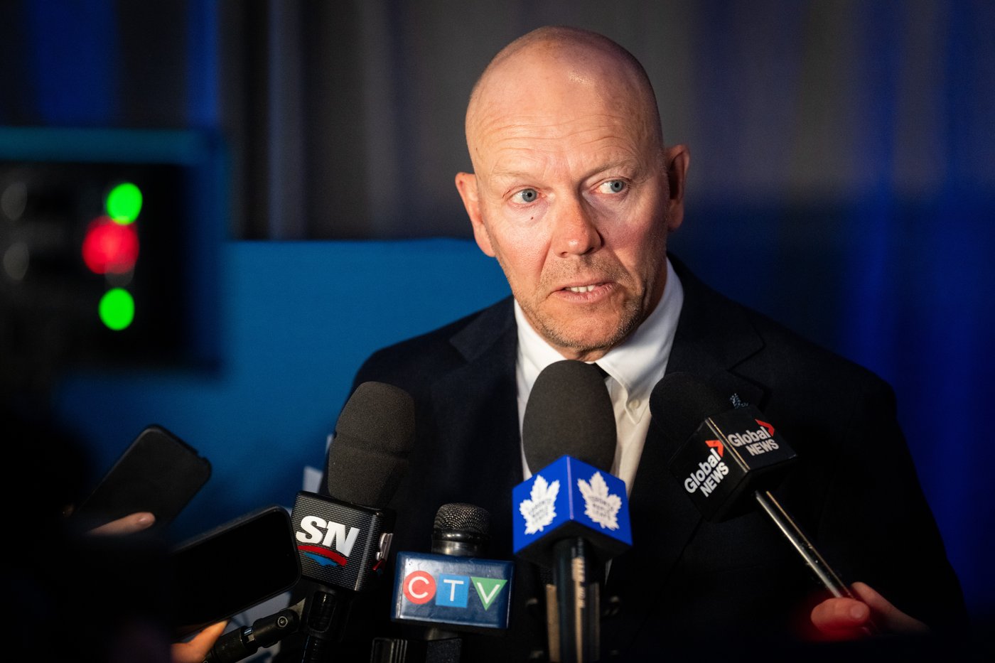 Maple Leafs introduce Sundin, Chayka as Toronto's new management team