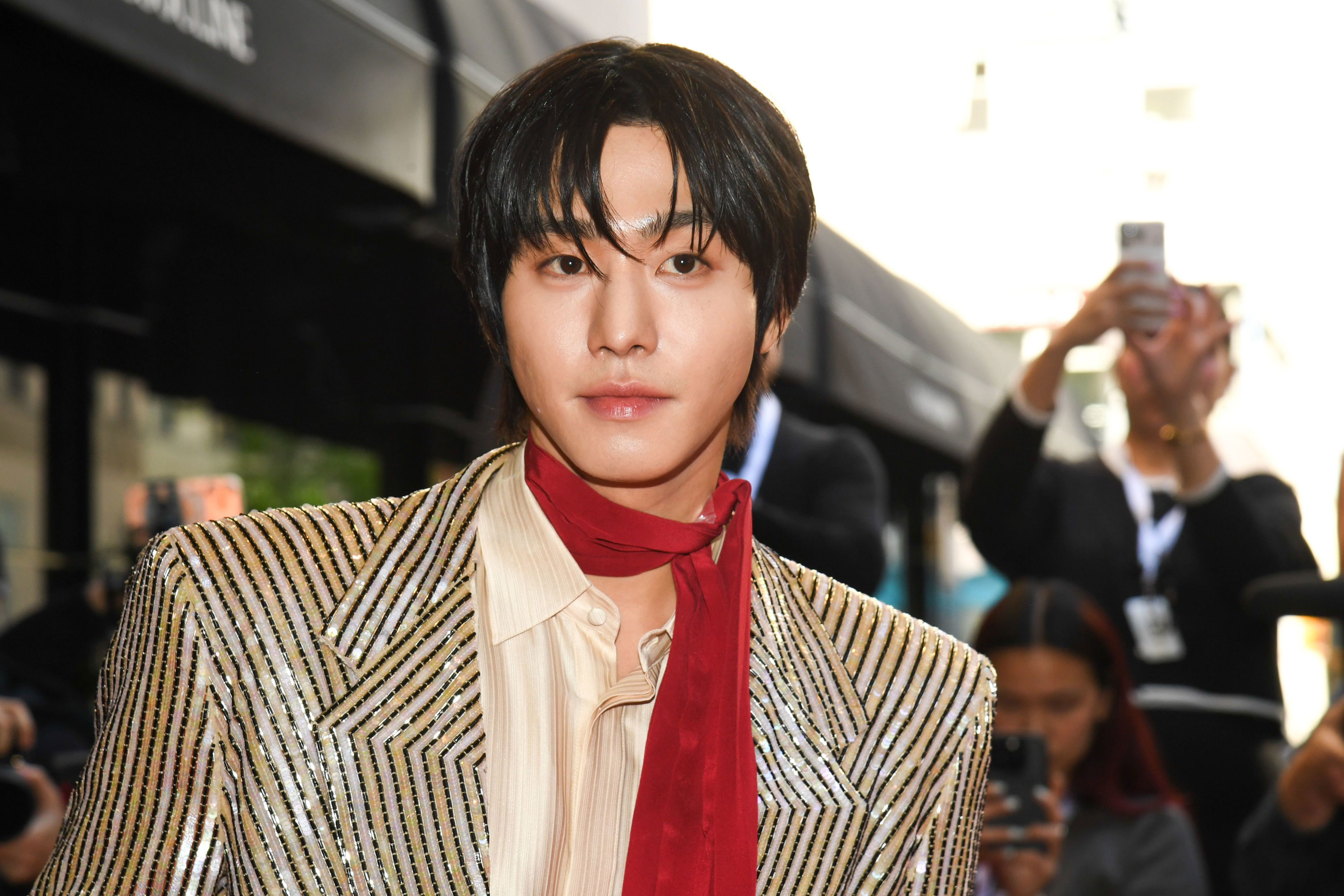 Ahn Hyo-seop brings the skinny scarf trend to Met Gala 2026