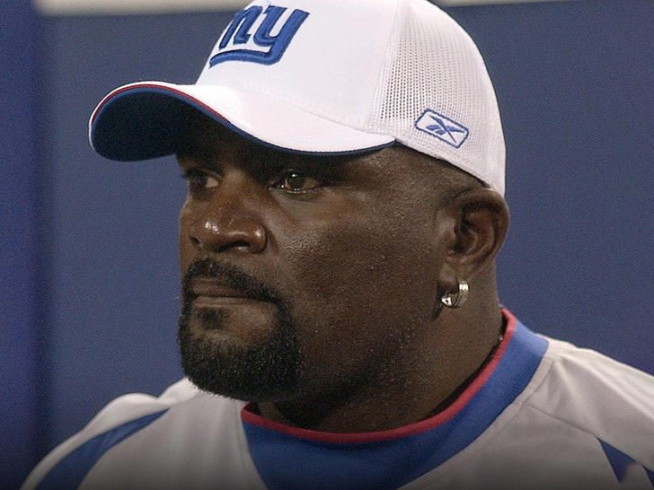 Lawrence Taylor released from hospital, recovering from pancreatitis at ...
