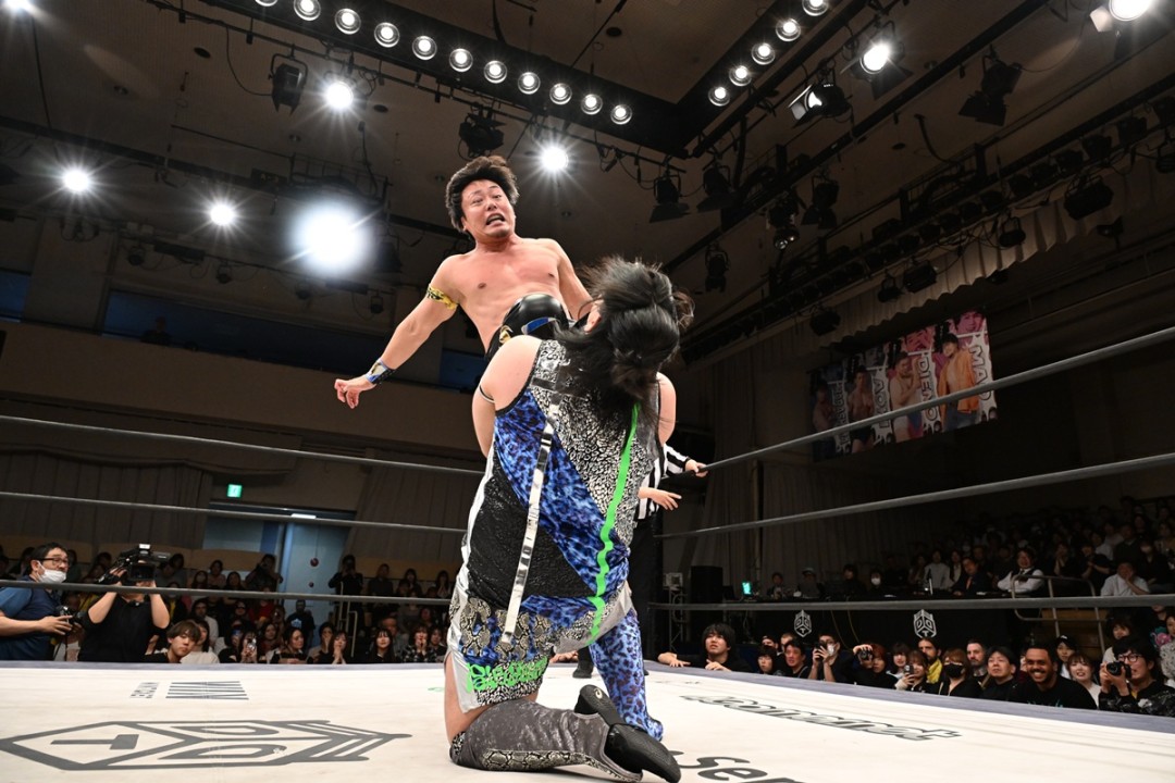 【DDT】「KING OF DDT」13年ぶり優勝目指すHARASHIMAが“現役高校生レスラー”佐藤大地に快勝! 「強い青木真也をクリアして ...