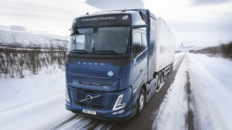Major semi-truck makers are switching from diesel engines to a new ...