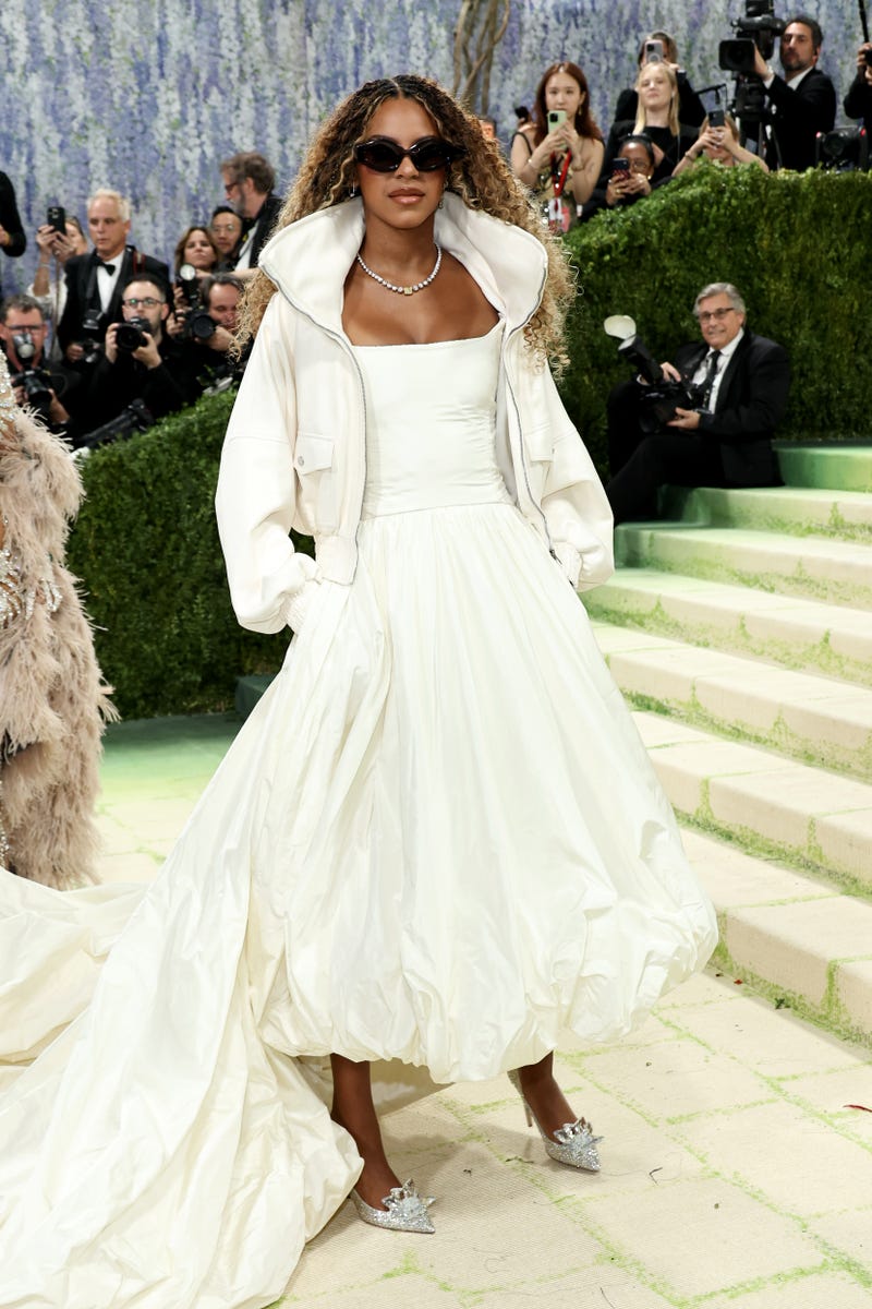 Blue Ivy Carter makes her Met Gala debut in a white bubble gown ...