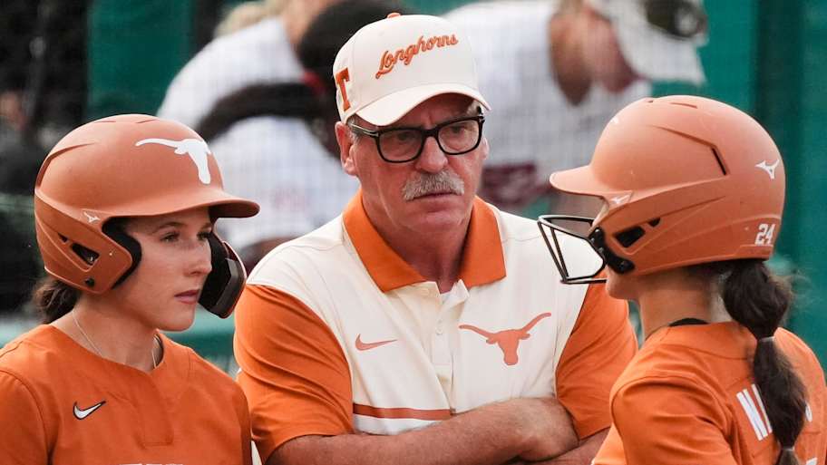 Texas softball receives double bye heading into SEC tournament