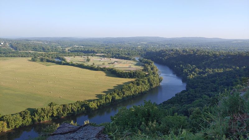 These Arkansas towns along the river are perfect for a calm escape