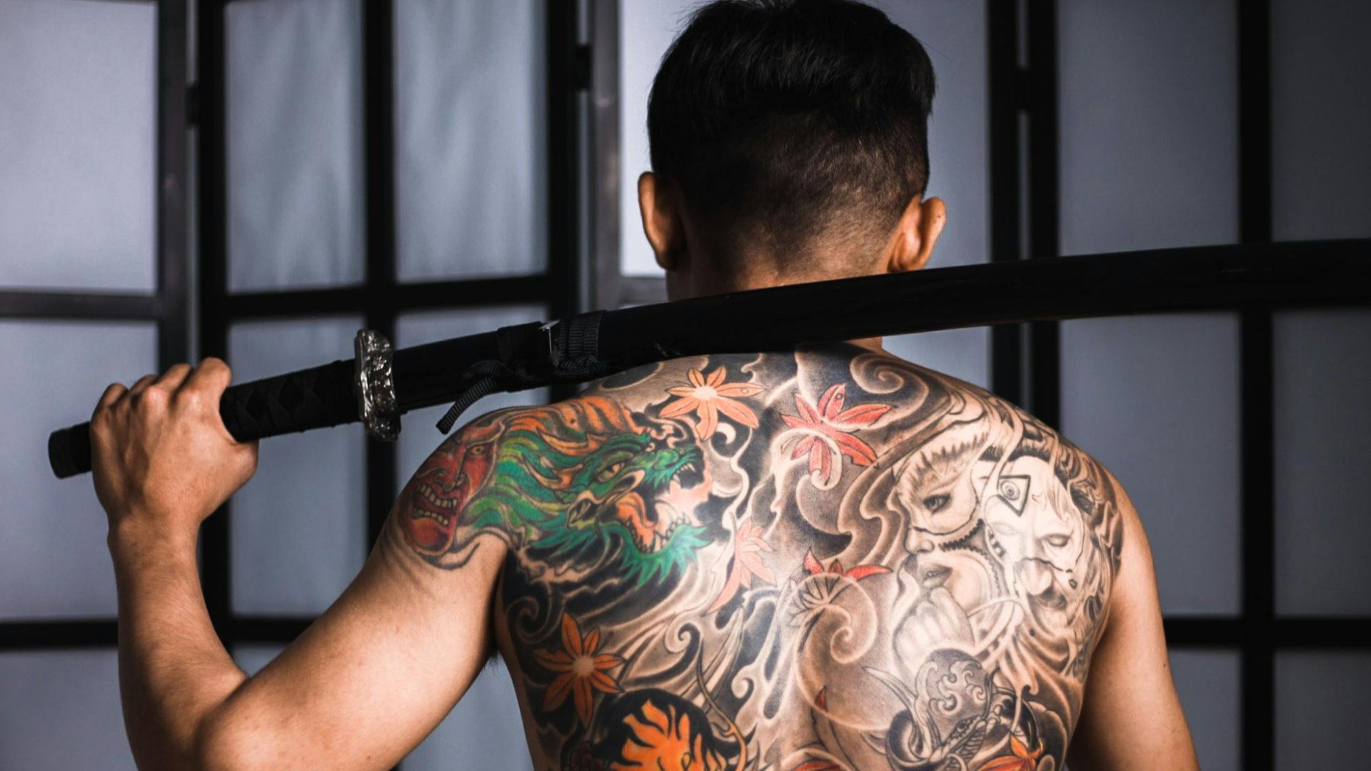 20 tattoos that instantly reveal whether a man is a player