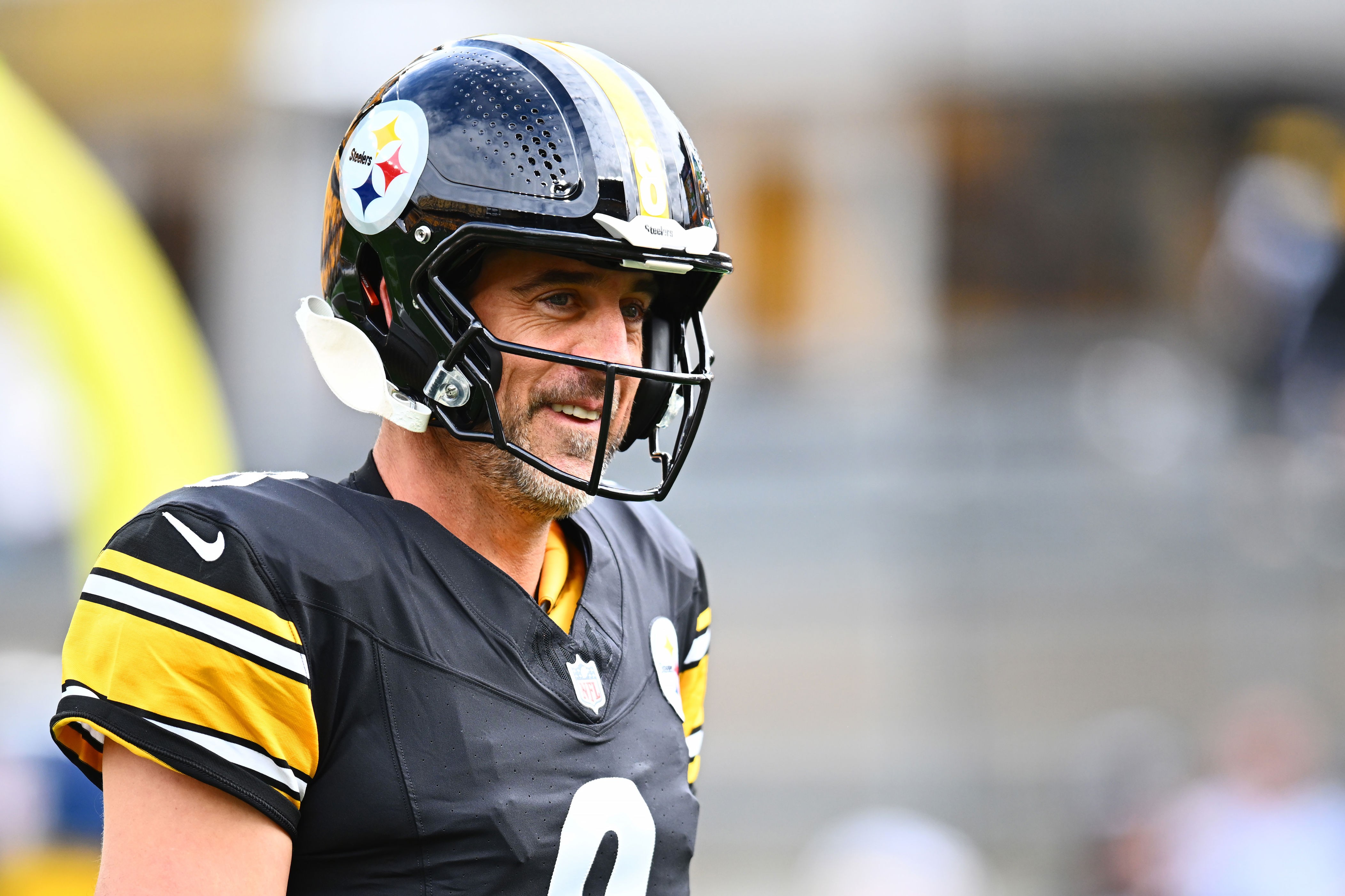Insider reveals when Aaron Rodgers could re-sign with Steelers