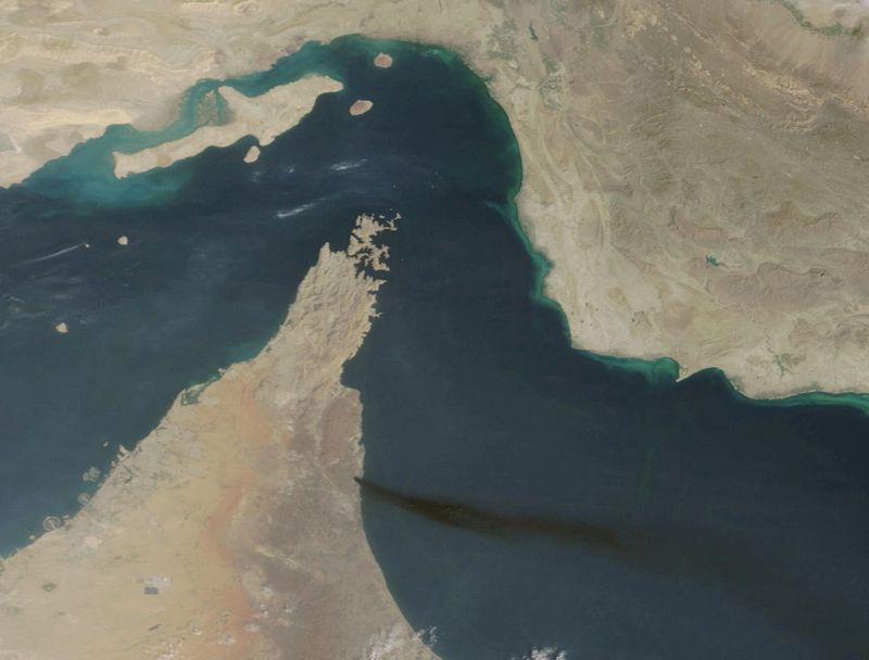 UAE、イラン発射ミサイル3発迎撃 東部フジャイラにドローン攻撃