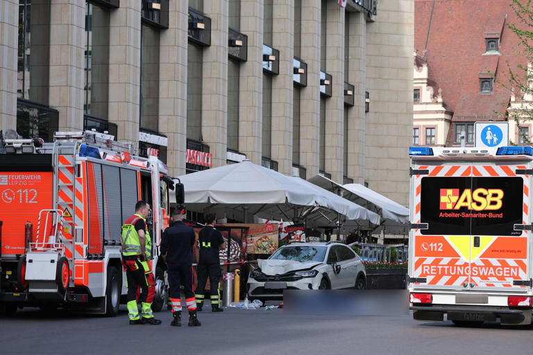 Amok-Fahrt in Leipziger Fußgängerzone + Polizei-PK im Livestream