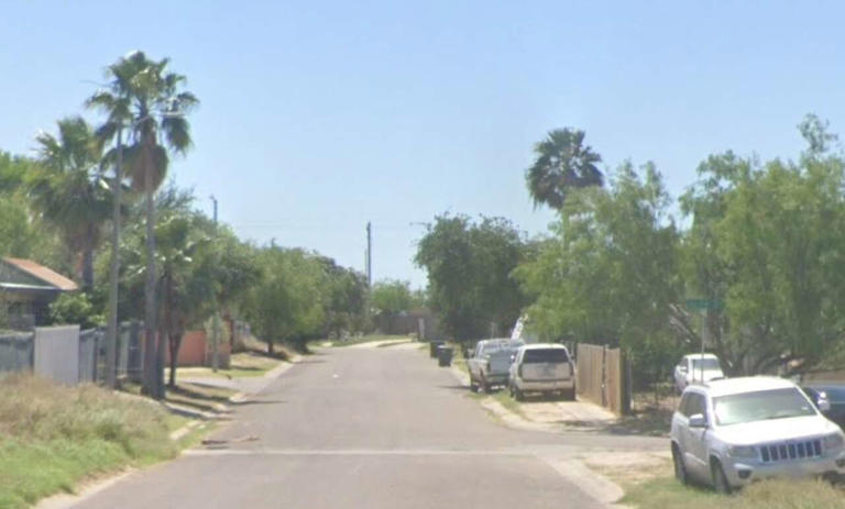 Man arrested in road rage incident for allegedly hitting car carrying ...