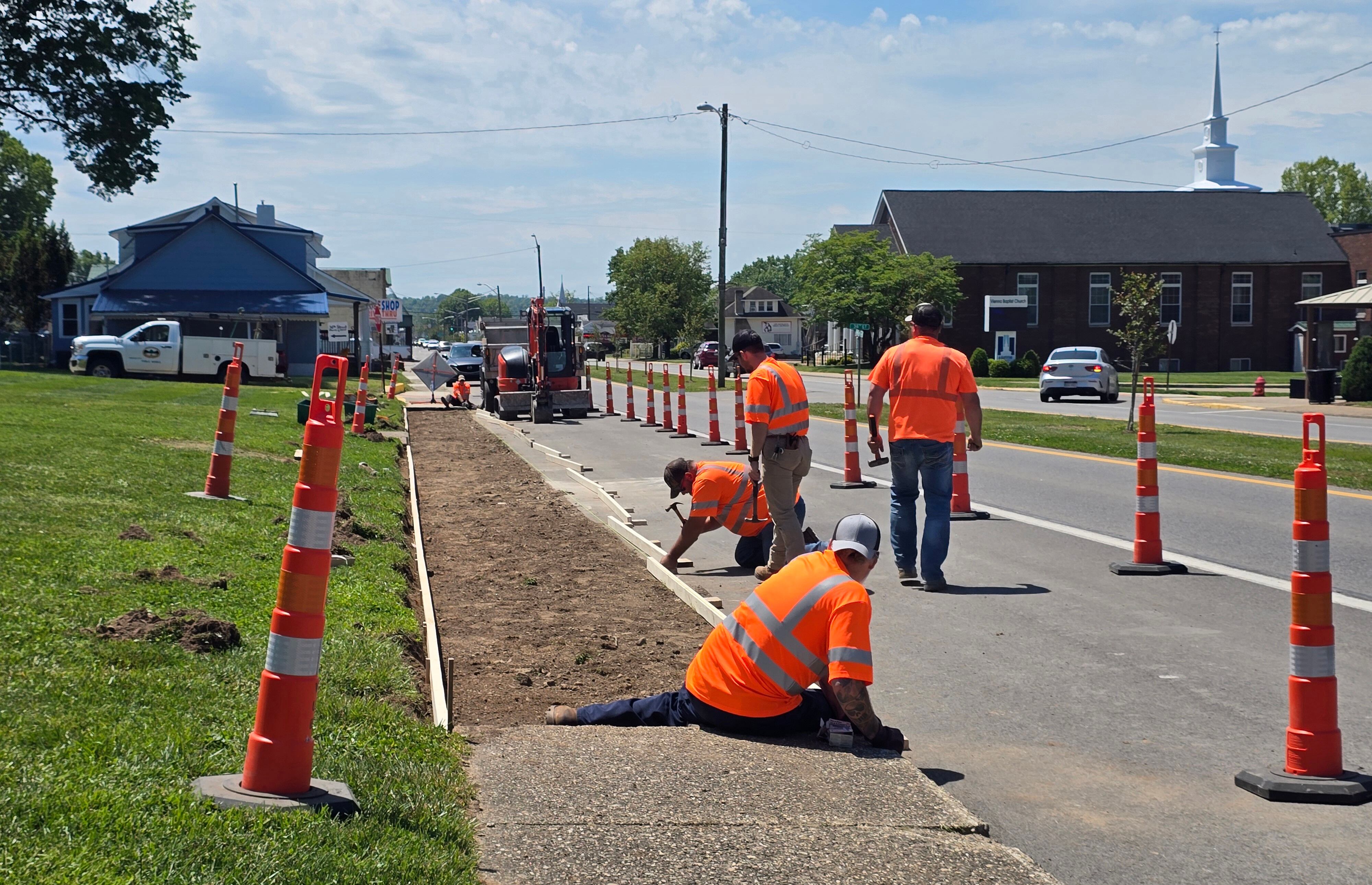 Vienna crews start sidewalk repairs on Grand Central Avenue
