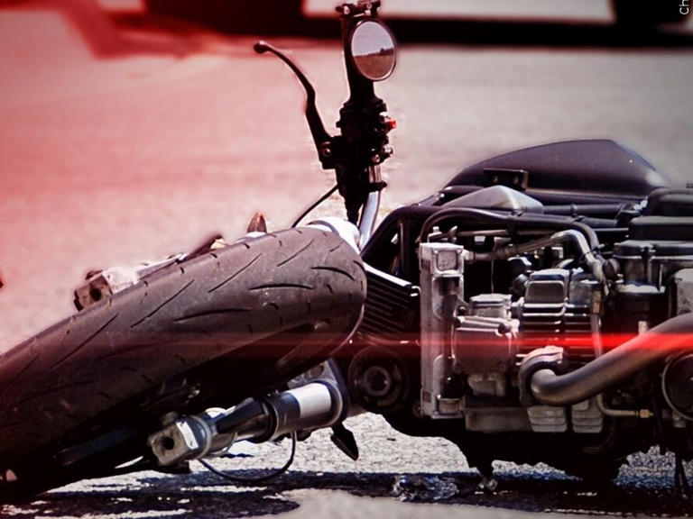 Man injured after motorcycle crash in Omaha