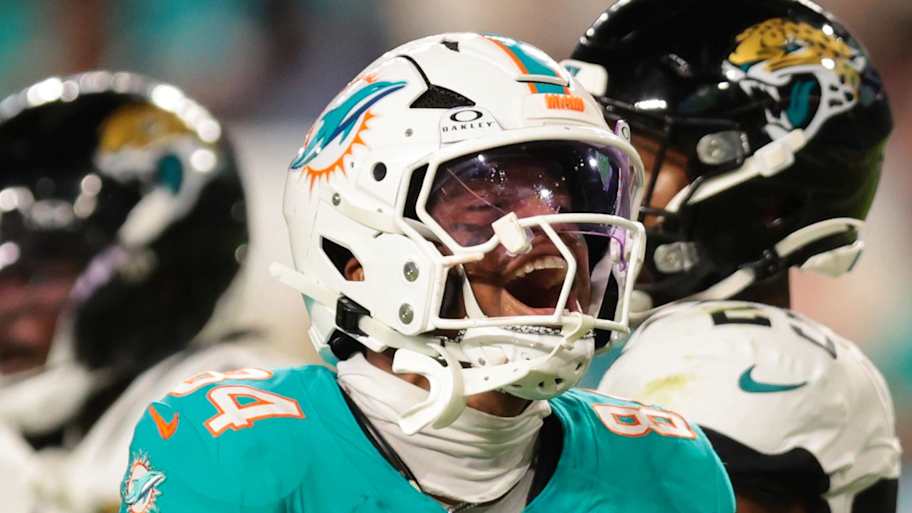 Ex-Dolphins player questions Mike McDaniel over how he was used