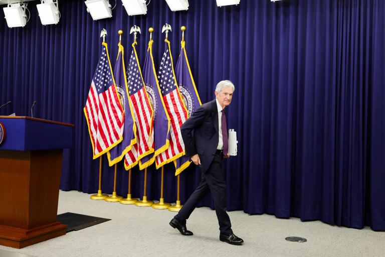 Justice Department moves to wipe court loss from Powell probe