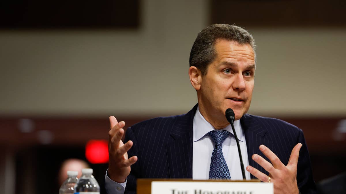 Fed governor flags growing private-credit risk that could hit markets ...