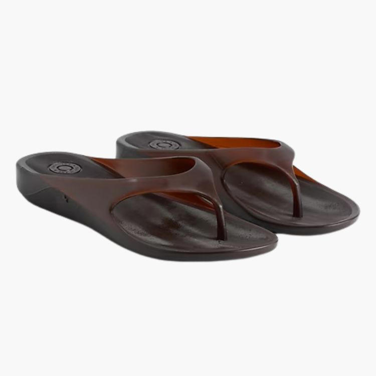 From flip-flops to micro heels, these are the sandal trends defining ...