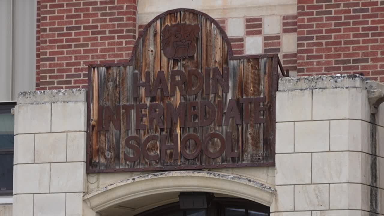 Hardin substitute teacher removed from classroom after inappropriate ...