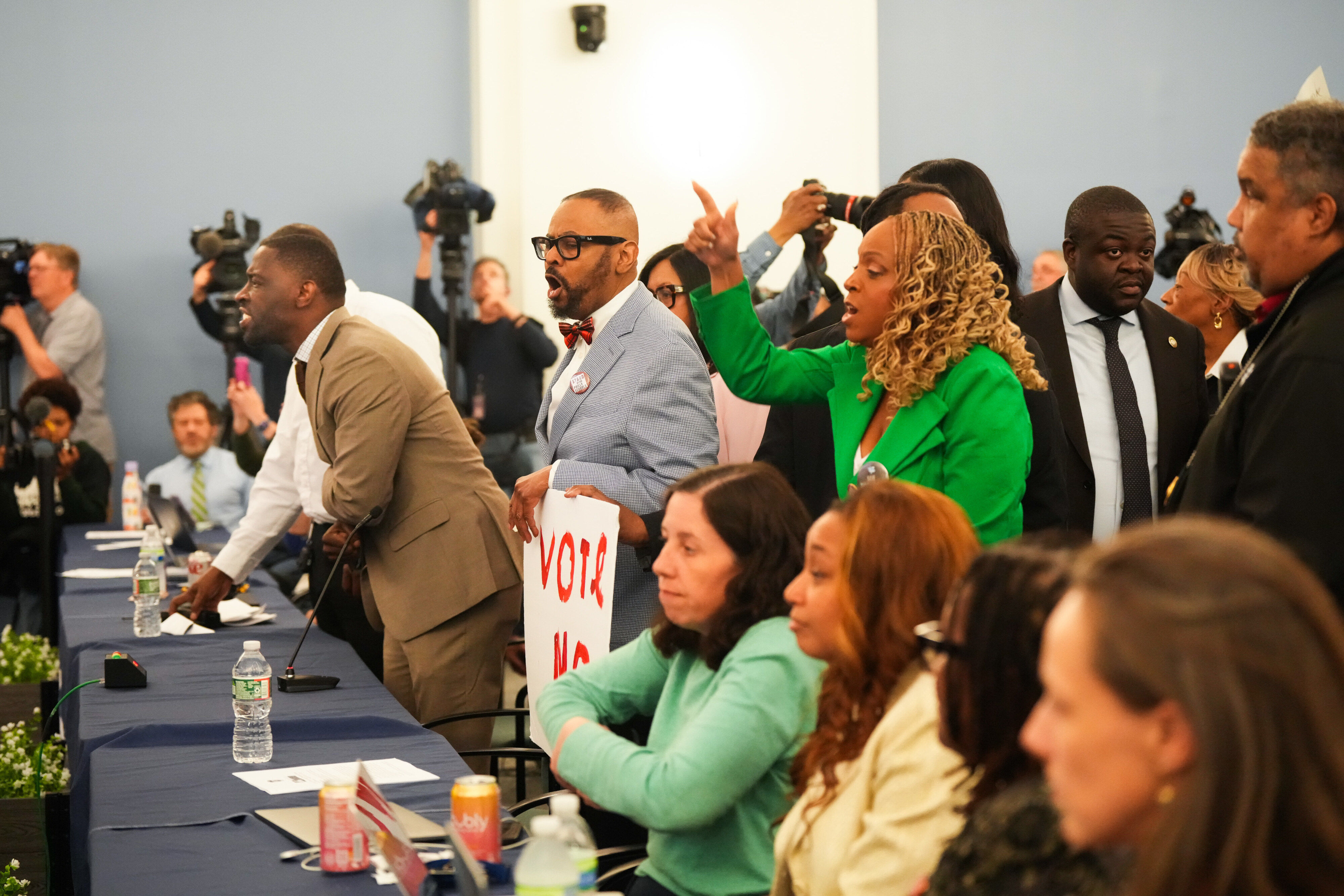 Philadelphia school board votes to close 17 schools