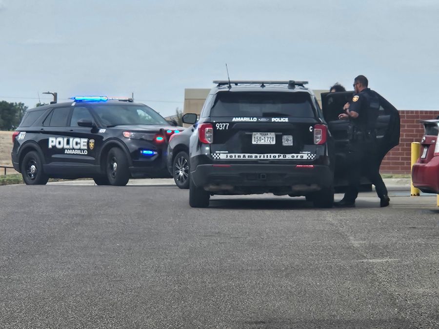 Police chase ends in west Amarillo Monday