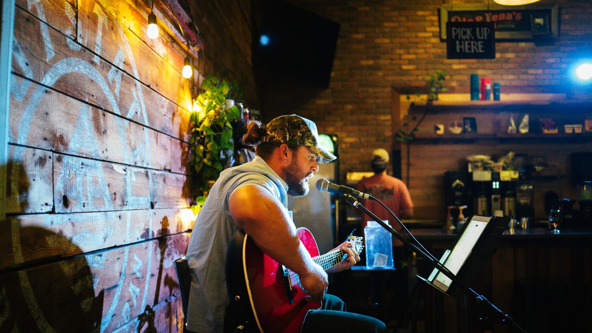 Community rallies around Fergus Falls 'American Idol' contestant
