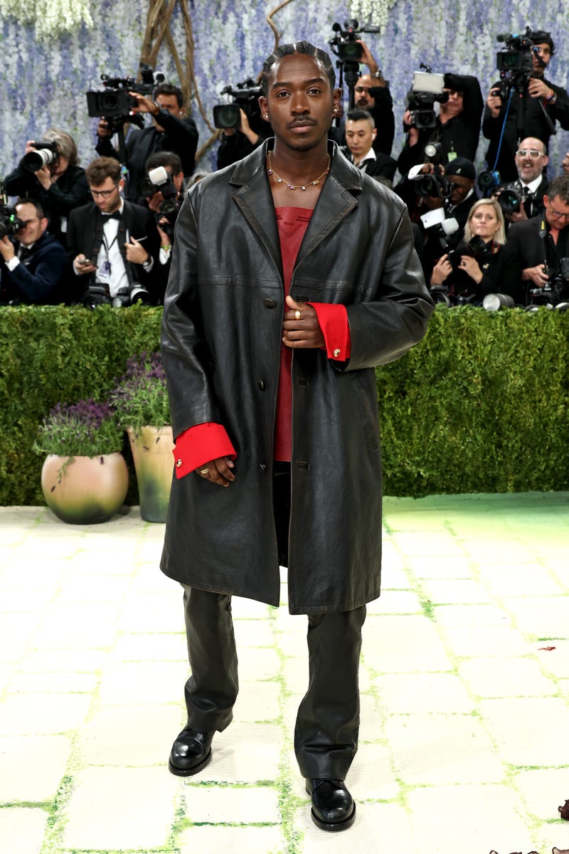 Damson Idris wore a gold necklace he designed himself at the 2026 Met Gala