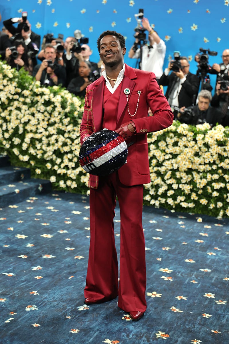 Damson Idris wore a gold necklace he designed himself at the 2026 Met Gala