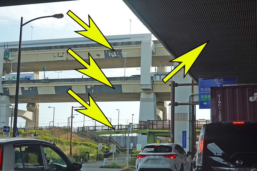 「あの橋、何段重ってるの…?」埼玉名物「信号機のある高速道路JCT」その脅威の構造とは? 独特の“お作法”もある美女木JCT