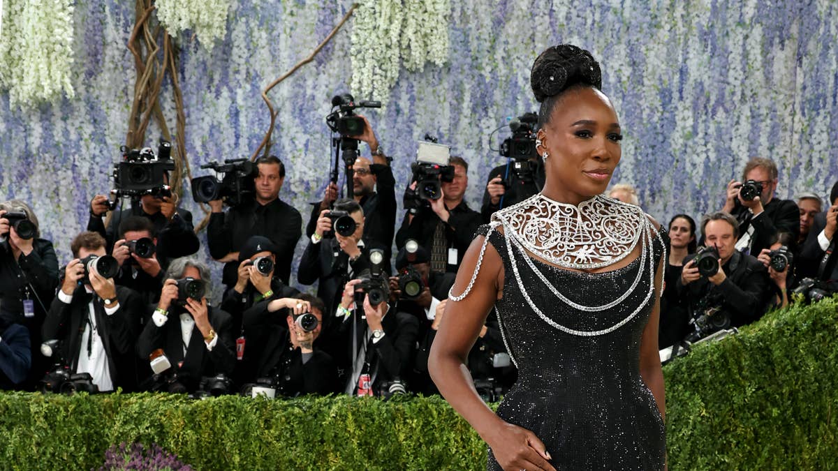 Explore the stunning fashion highlights from the 2026 Met Gala red carpet