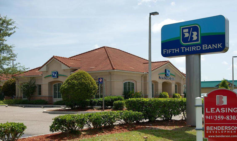 Fifth Third Bank undergoing approval process to open new Coral Springs ...