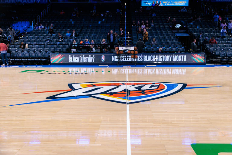 Lakers release injury report for Game 1 versus Thunder