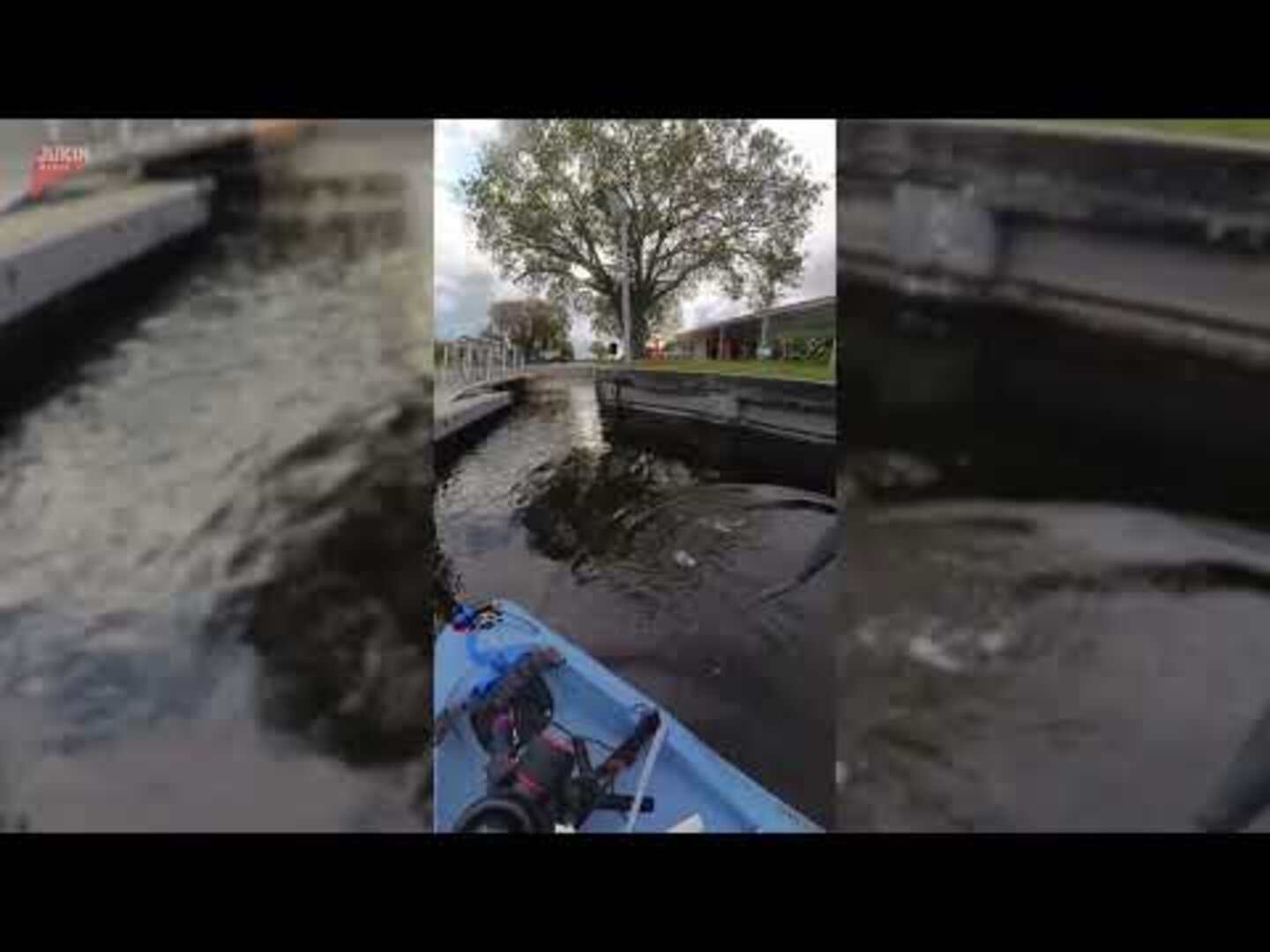 Kayak runs into crocodile during dangerously close encounter while fishing