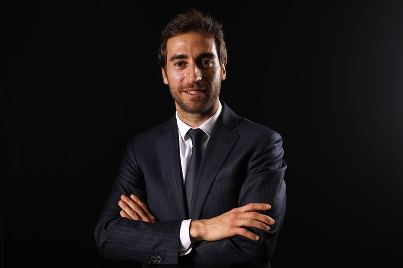 Ex-Arsenal star worth £10bn breaks silence on how he got so rich after ...