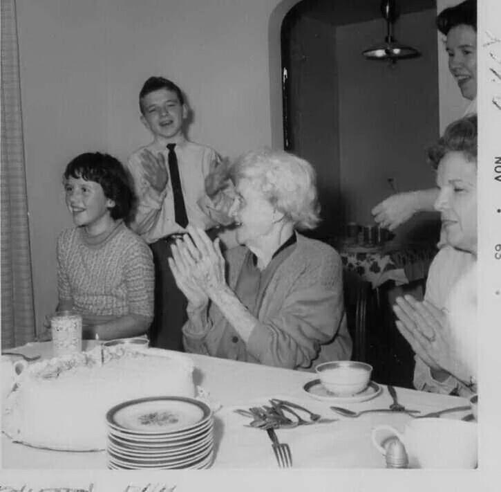 20 fascinating photos showing life in 1963