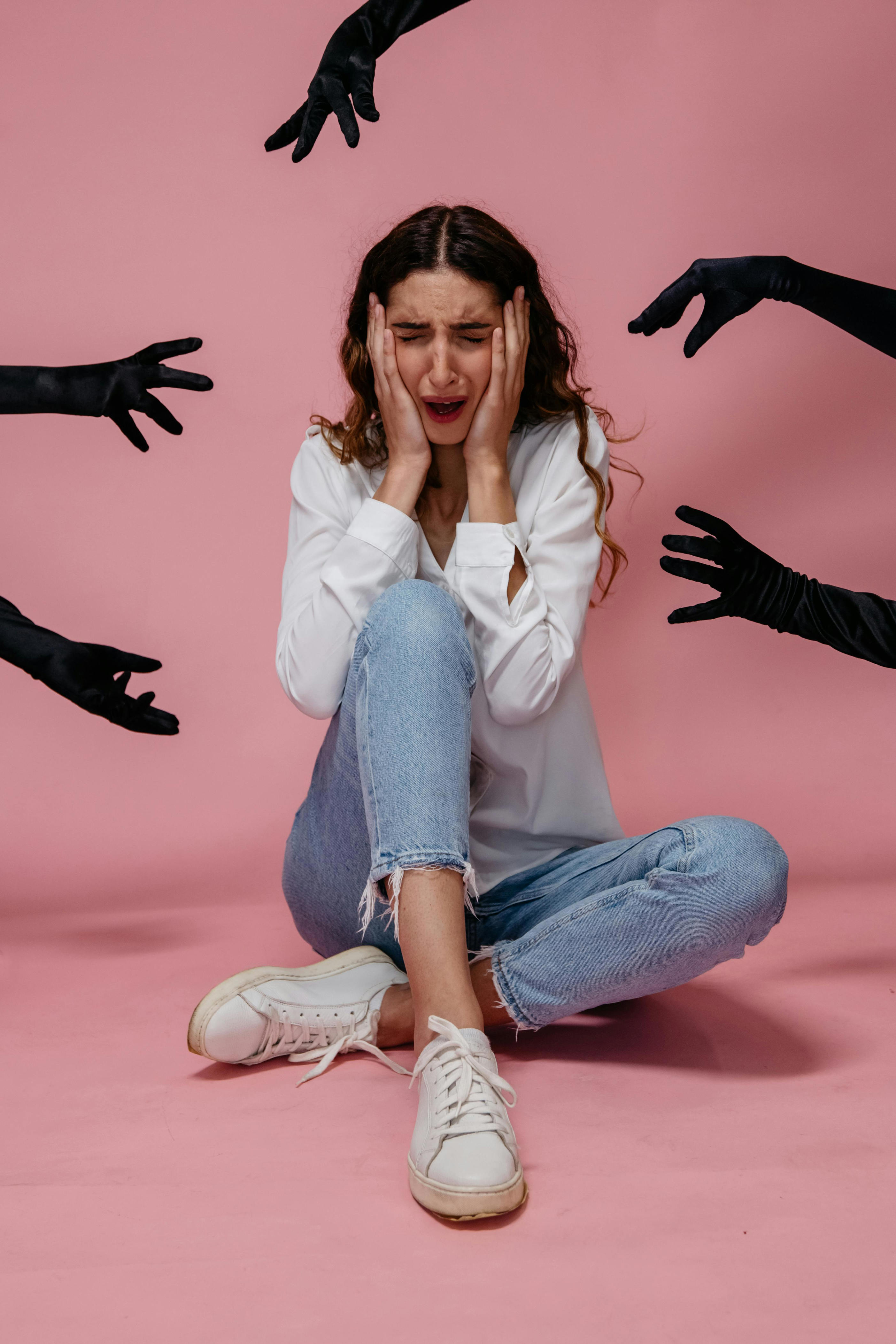 Doctor decodes how anxiety shows up in your body, from fatigue to ...