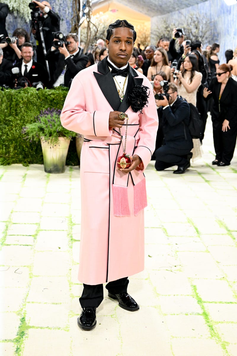Rihanna and A$AP Rocky close out the Met Gala red carpet in style