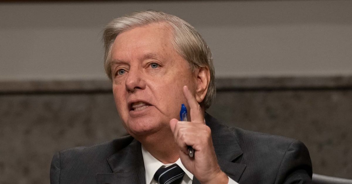 'Load them up with weapons': Lindsey Graham urges Trump to arm Iranians ...