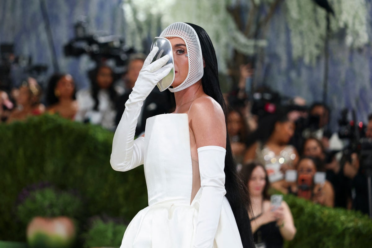 Katy Perry’s daring Met Gala look sparks confusion among fans