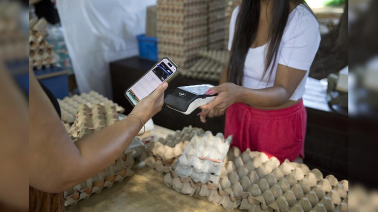 Apple plans to let users build their own passes in iOS 27 Wallet app