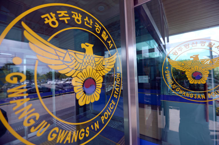Random stabbing in Gwangju kills high school student, injures another