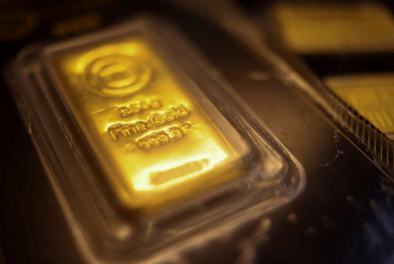 Gold steady as investors weigh Middle East risks, stalled US–Iran peace ...